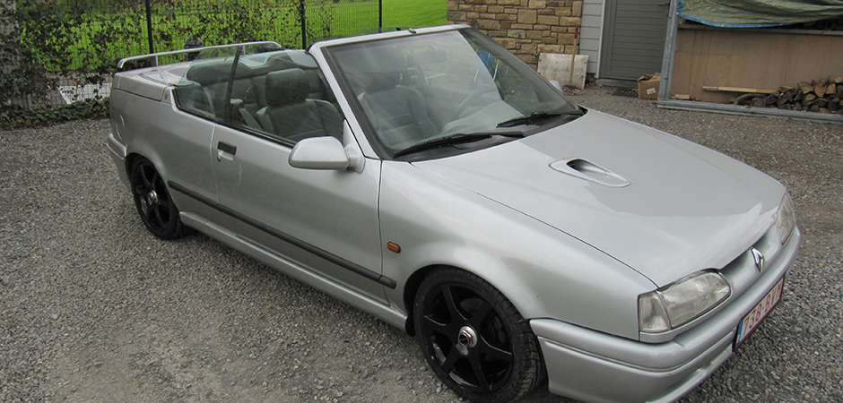 Renault 19 16s Cabriolet de 1992 à louer